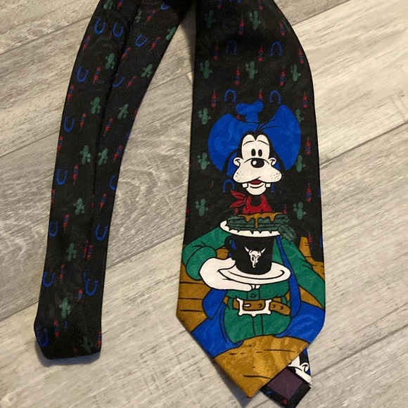Accessories | Vintage Disney Mickey Unlimited Cowboy Goofy Cactus ...